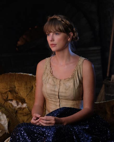Taylor Swift การสรางประวตศาสตรทมเพลงในอลบมใหมตดชารต 10