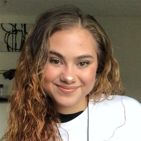 Gisselle Gonzalez Senior Sales Specialist Destify Linkedin