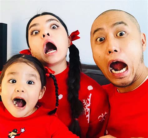 Оддын хайртай гэр бүлийн шинэ жилийн зургаас ТАС МН