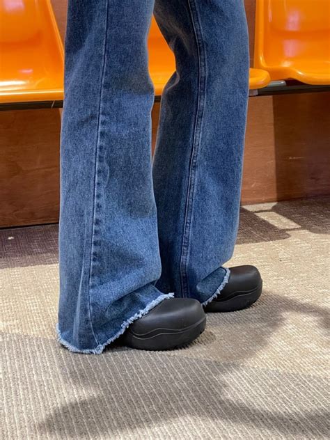 보테가베네타 퍼들 앵클 부츠 블랙 구입 부터 착샷까지 상세하게 사이즈 고려해야 할점 230 36 롯데백화점 네이버 블로그