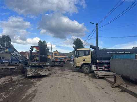 Арж Капитал ХХК нийгмийн хариуцлагын хүрээнд Дарь эх Ганц худаг чигт болсон үерт урссан далан