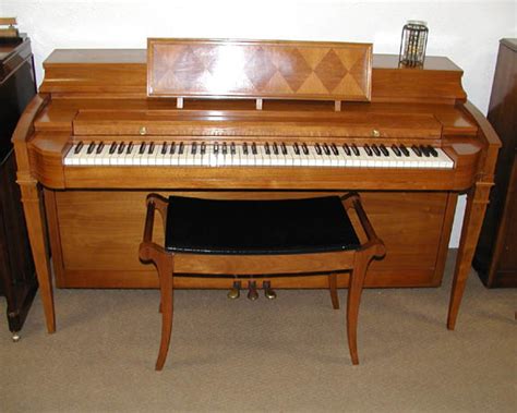 1965 Baldwin Acrosonic 36 Spinet Piano