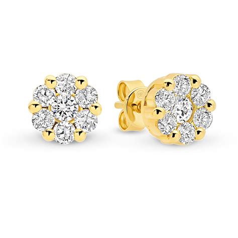 Classic Cluster Diamond Stud Earrings In 18k Yellow Gold