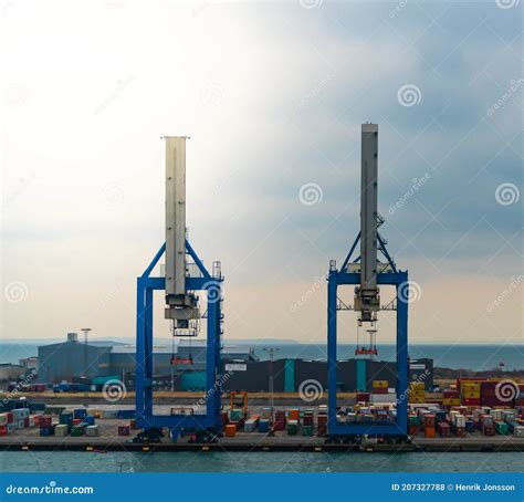 Large Heavy Lift Cranes At The Container Freight Terminal Editorial Image CartoonDealer