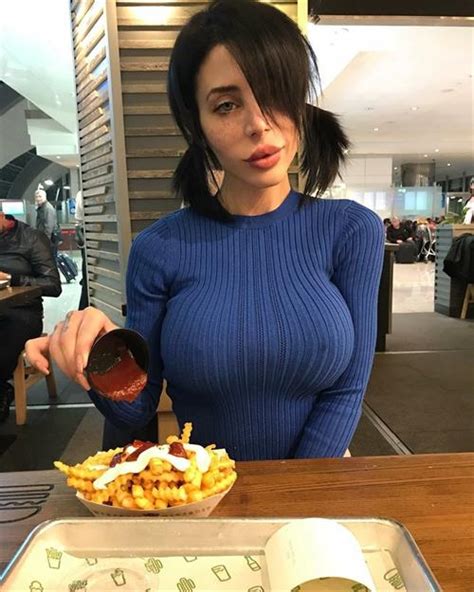 Alexis Mucci Pictures Hotness Rating 84010