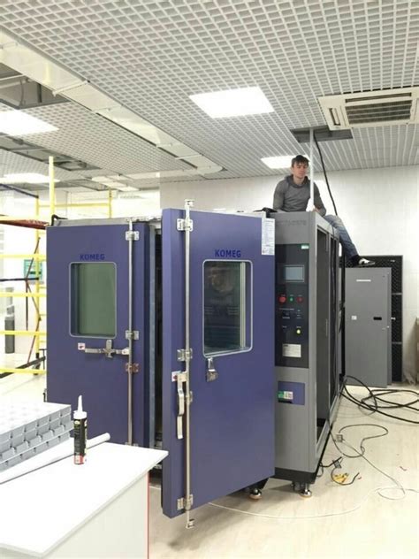 Large Scale Uv Accelerated Weathering Tester Uv Testing Machine Lcd