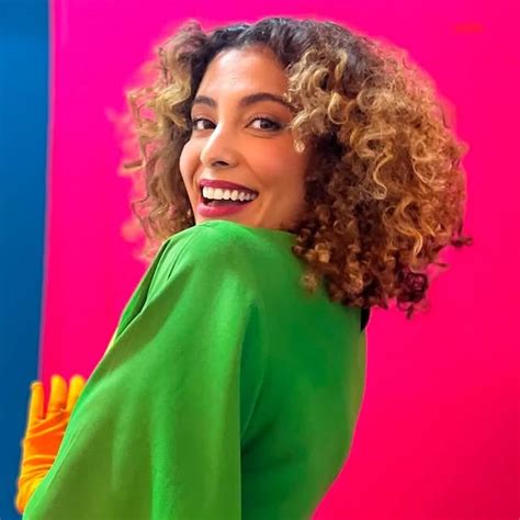 Lara Saleslara On Threads