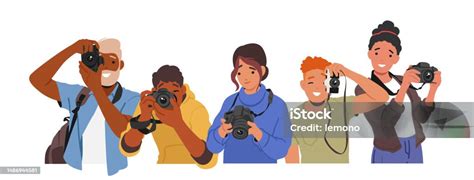 사진 카메라로 순간을 포착하는 캐릭터 설정 유지 및 조정 샷 구도잡기 이미지 캡처 매스컴에 대한 스톡 벡터 아트 및 기타 이미지