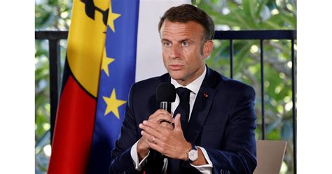 Еманюел Макрон пристигна на визита в Нова Каледония Видео снимки