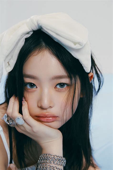 ♥️ Newjeans ♥️ Super Shy Official Mv