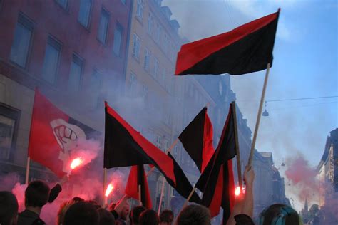 Flamman Syndikalister I Uppsala Splittras Kring Sexköp