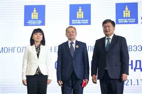 Ш Болдод Байгаль орчны гавьяат ажилтан цол хүртээв