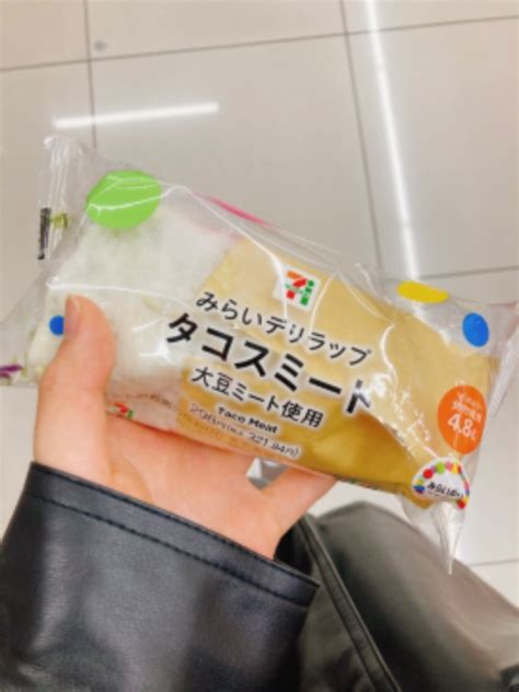 セブンイレブンみらいデリラップタコスミート EATPICK
