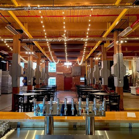 12 Must Do Activities In Easthampton Ma QuartzMountain