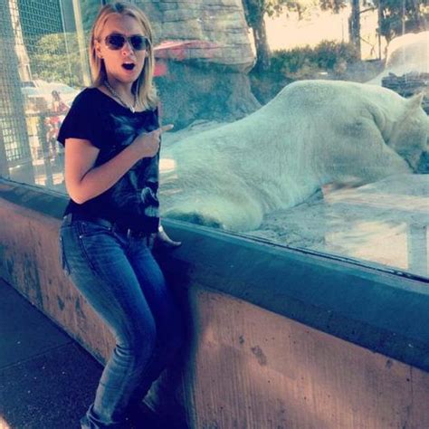 There Are Sexy Chivers Among Us Barnorama