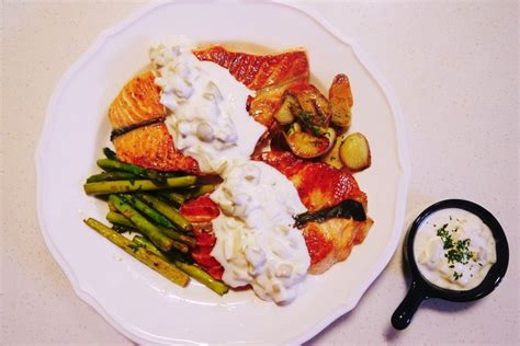 살살~녹는 연어 스테이크 만들기 연어 스테이크 타르타르 소스 만드는 법