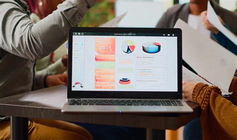 30 Employee Onboarding Statistics For 2024