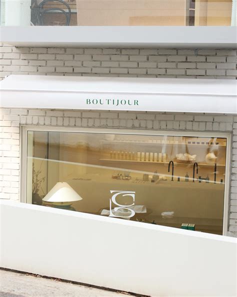 부티쥬르 부티쥬르의 새로운 향기 그리고 새로운 테라피🪵🍃🌺 부티쥬르 한남 스토어에서 자연과 Facebook