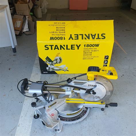 슬라이딩 각도절단기 당근 중고거래