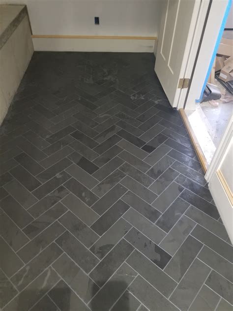 4x12 Slate Herringbone Pattern Center Point Tile