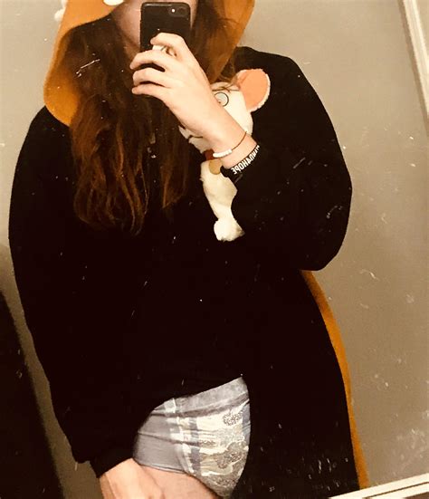 Feeling Kinda Cute And Smol Scrolller Feeling Kinda Cute And Smol Scrolller