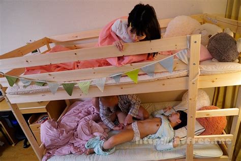 [342pih 007] 絶対に手を出してはいけないひよこ女子に媚 まみれの極悪チ コで鬼イラマチオ。そして… 食べごろに育った姪っ子姉妹特別編！ High Quality Jav