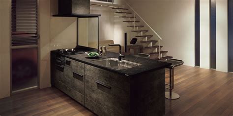 クリナップのステンレスキャビネットキッチン“セントロ”！！暮らしの真ん中に置きたくなるデザインと、核心を求め続けた素材と機能を兼ね備えた、最高級のステンレスキッチンのご紹介。