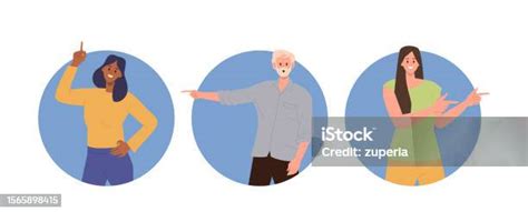 행복한 미소를 짓고 있는 만화 캐릭터가 집게손가락을 가리키는 둥근 구성의 고립된 집합 겨냥에 대한 스톡 벡터 아트 및 기타