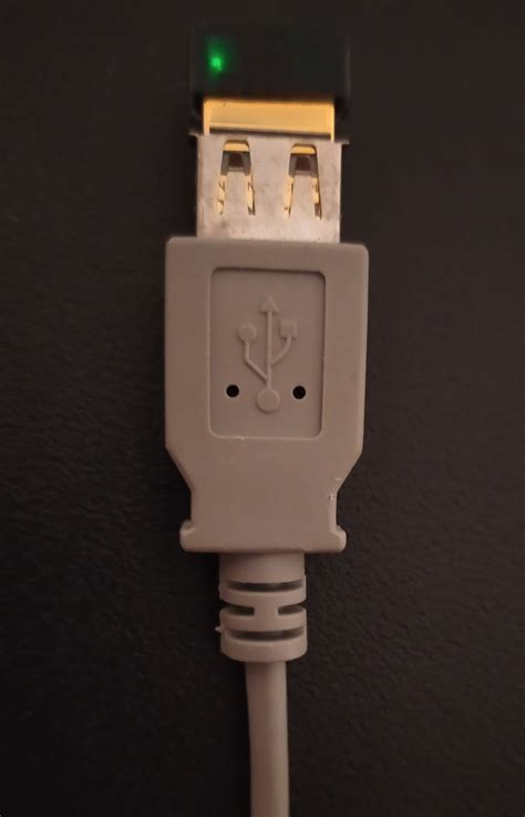Držiak WiFi USB adaptér by peter s Download free STL model Printables com