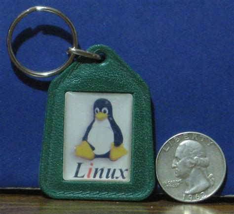 LOC Linux Tux The Penguin Green Keyring Keychain Key Chain Ring Fob
