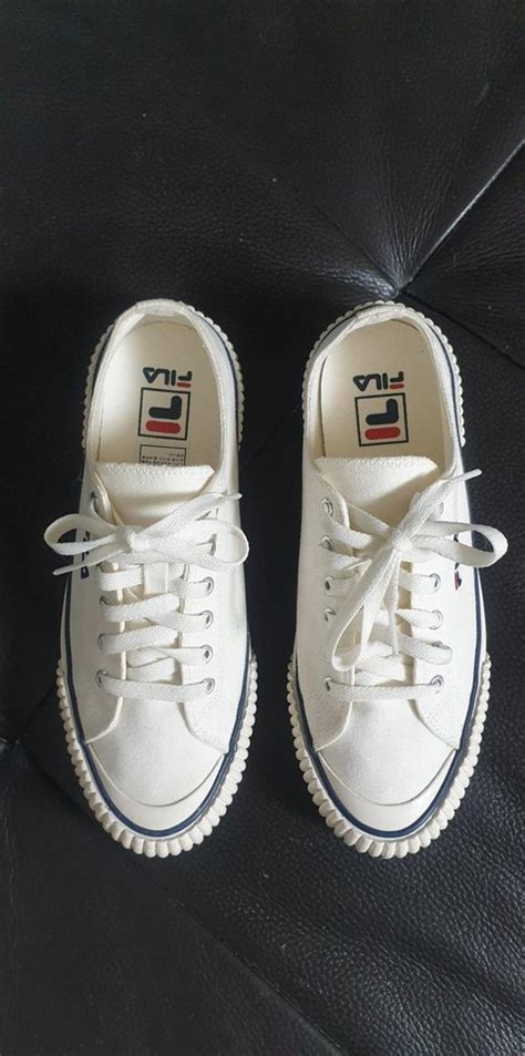 [240] 휠라 여성 스니커즈 헬로마켓