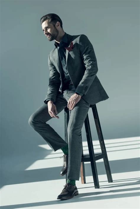 How To Wear A Grey Suit With A Black Shirt • Ready Sleek