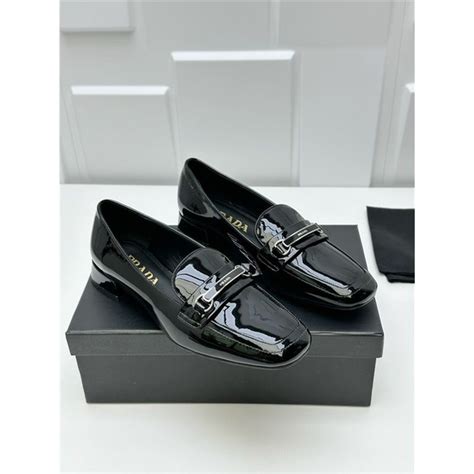 Лоферы Женский Prada черный размер 39 Каблук платформа На любой сезон 4 Пряжка Бахрома купить