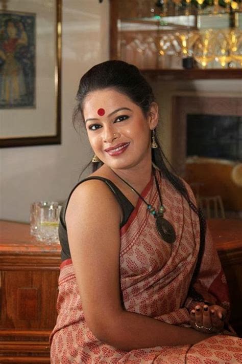 How To Get Details And Enjoy Bengali Housewife