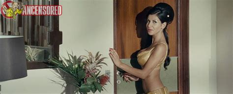 Naked Reem Kherici In Oss Lost In Rio