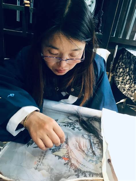 非遗项目东台发绣以针代笔 以发传情凤凰网江苏 凤凰网