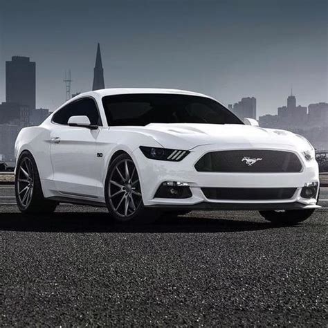 كابتن محمد لبيع سيارات الرياضية