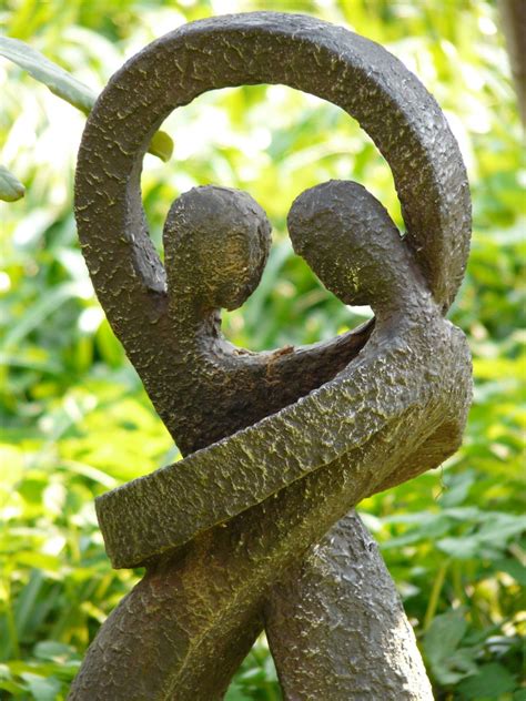 무료 이미지 남자 나무 분기 여자 꽃 기념물 동상 애정 금속 조각 그림 청동 2448x3264 1156454 무료 이미지 Pxhere