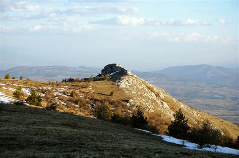Връх Виден първенецът на Конявска планина