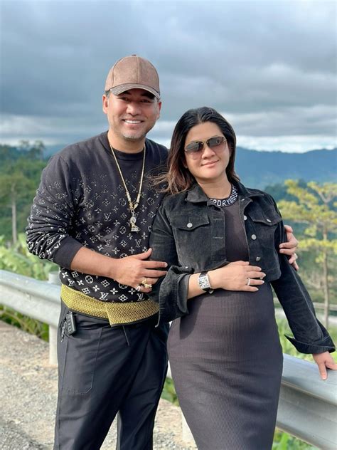 អបអរសាទរ ស៊ឹម សូលីកា បានសម្រាលកូនហើយ Khmerload Cambodia Latest News