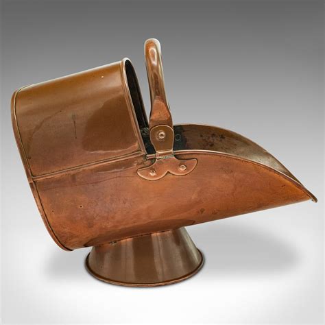 Antique English Helmet Scuttle In Copper 1890s For Sale At Pamono