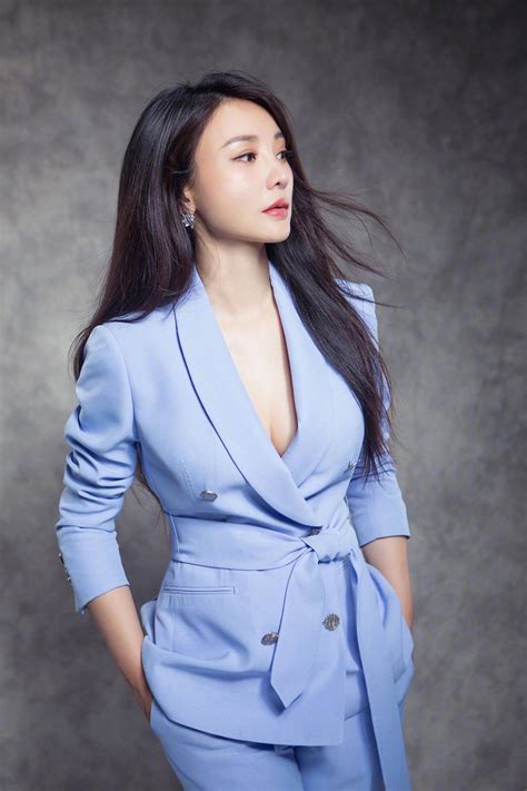 Liu Yan Hot Photo Album INEWS Liu Yan Hot Photo Album INEWS