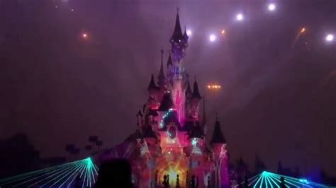 احتفالات رأس السنة في ديزني لاند باريس 2019 😍 Youtube