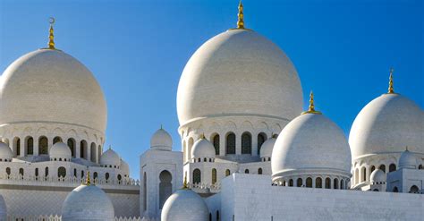 Uae 건물 건축 건축 설계 걸프 지역 관광 그랜드 모스크 대형 모스크 도시 풍경 도시들 도시의 돔 돔 건축 랜드마크 모스크 문화 유산 문화적