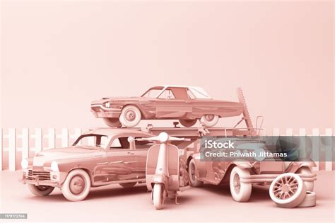 분홍색 배경에 빈티지 스쿠터와 핑크 파스텔 색상의 빈티지 자동차 3d 렌더링 0명에 대한 스톡 사진 및 기타 이미지 0명 3차원 형태 개념 Istock