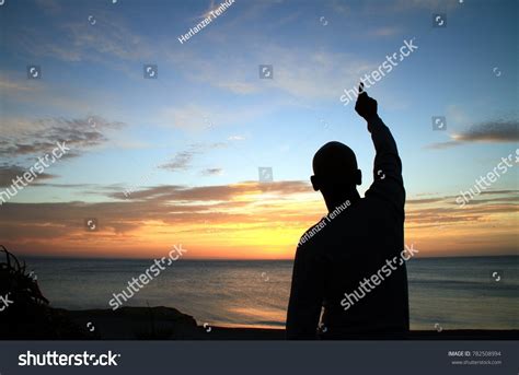31 311 Man Pointing Sky Images Stock Photos Vectors Shutterstock