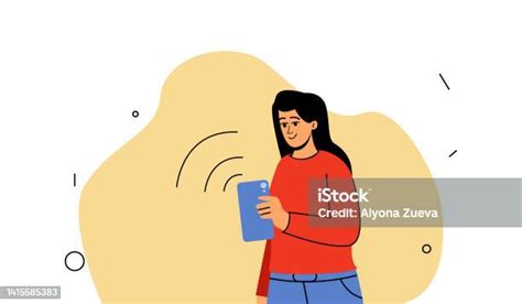 소녀는 소셜 네트워크 전화로 온라인 커뮤니케이션을 통해 의사 소통을합니다 메신저에서의 통신 Sms 공유 개념에 대한 스톡 벡터