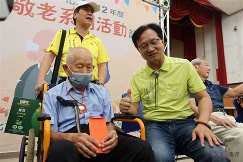 影／有「藝」術！長青大學學員助興 彰化市重陽敬老系列活動展開