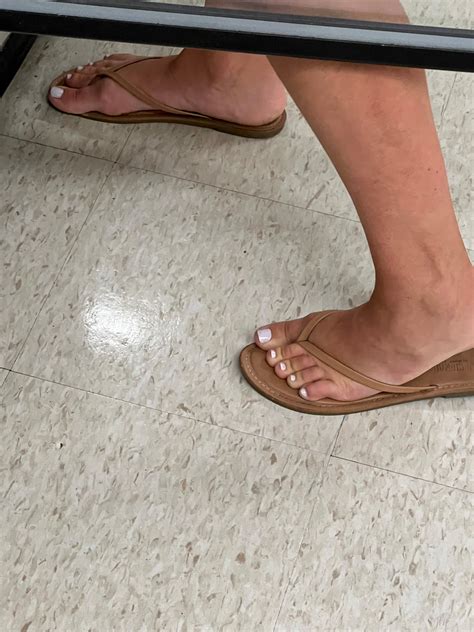 Sexy Stunning Candid Feet Caught In Supermarket By Xbates1990 On