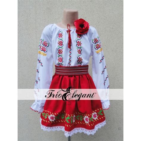 Costum National Moldovenesc Pentru Fetite In Chirie Sau Vinzare